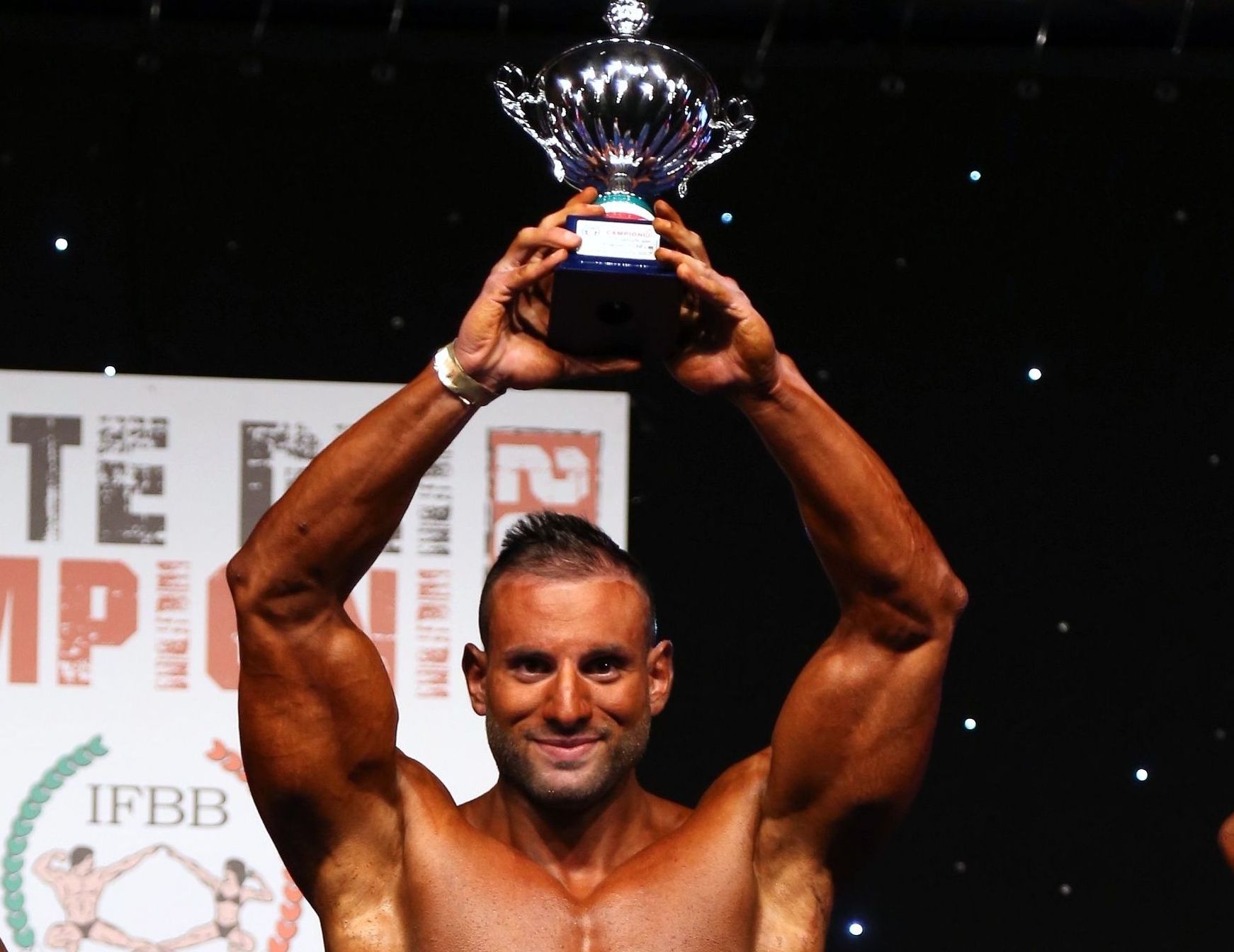 Il campione mondiale di body building 2013 e vice campione 2017 chiude ...
