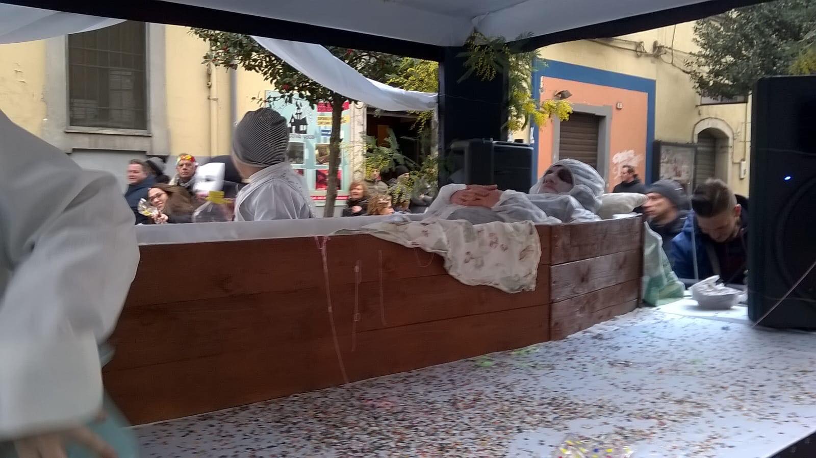 FORINO: LE FOTO PIU BELLE DEL CARNEVALE FORINESE - binews.it