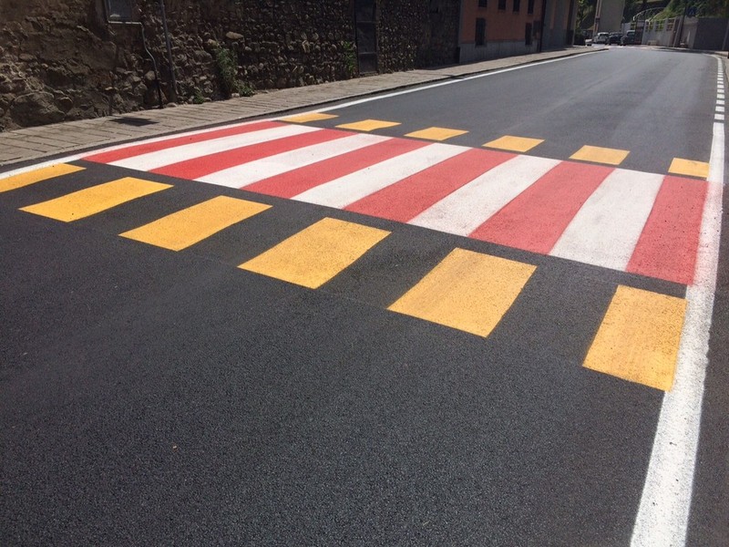 ANGRI (SA). Sicurezza stradale, installazione degli attraversamenti ...