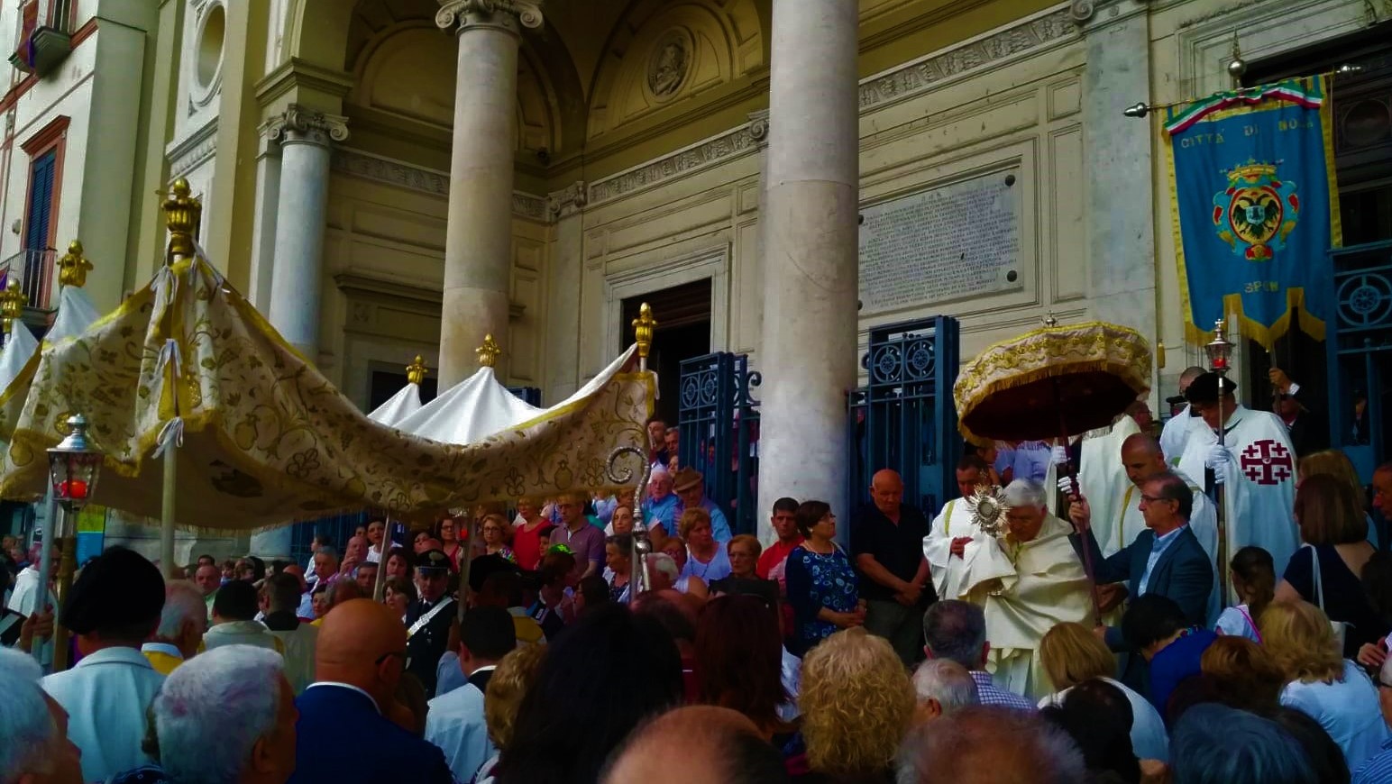 NOLA. Oggi si svolgerà la Processione del Corpus Domini. - binews.it