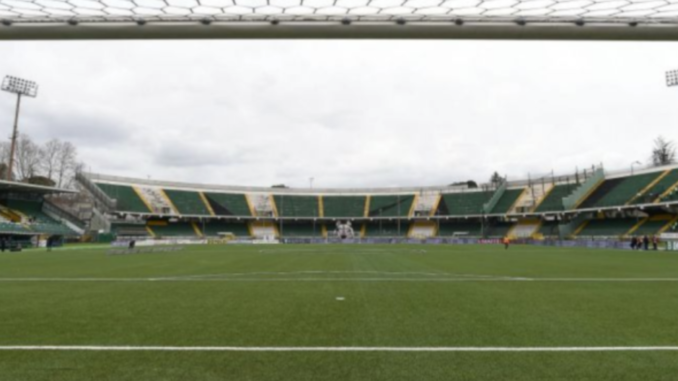 Nota dell'Us Avellino sullo stadio Partenio Lombardi. Nota dell'Us Avellino sullo stadio Partenio Lombardi.