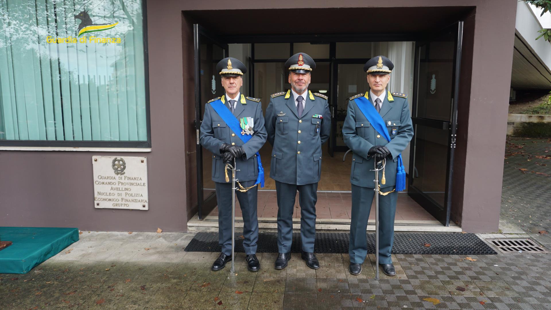 GDF AVELLINO: Cambio al vertice del gruppo della Guardia di Finanza di ...