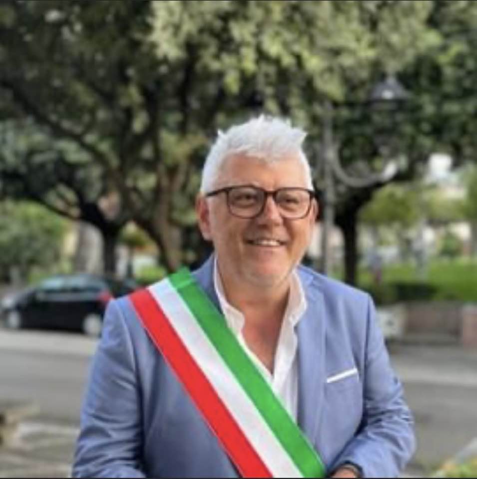 ROCCARAINOLA. Raggiunto il quorum, Peppe Russo rieletto sindaco - binews.it