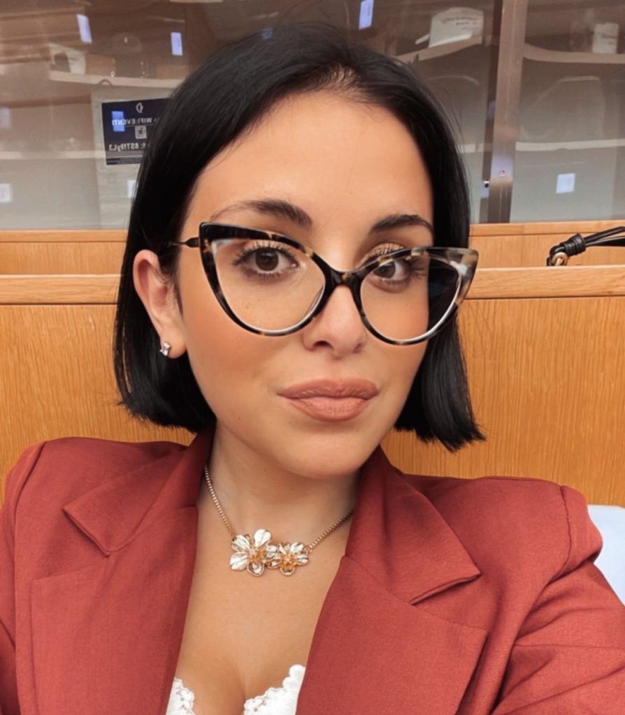 Maria Lombardi, giovane talento di Avella, premiata alla Camera dei ...